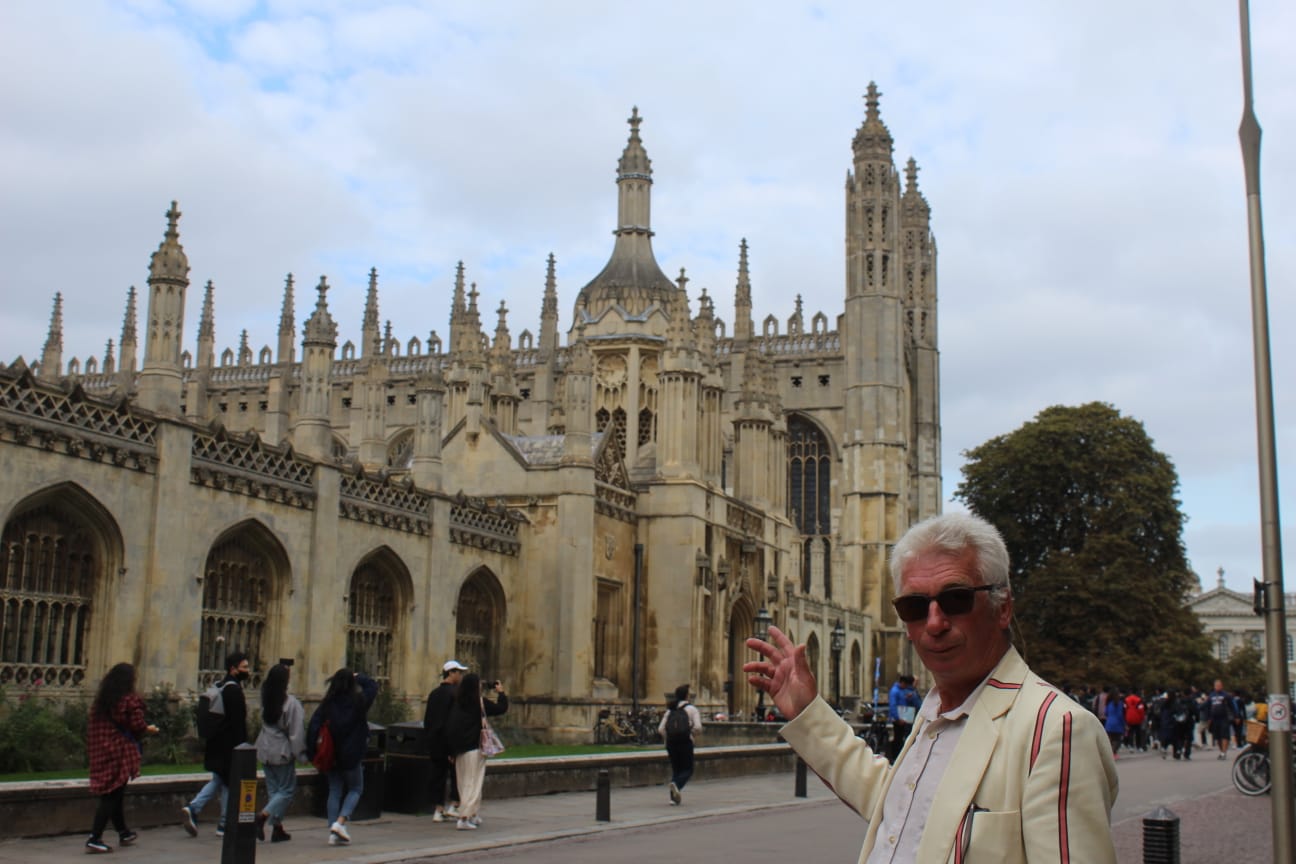 ‘Guide and Peek’ (Walking Tour of Cambridge) | Get Your Coats On